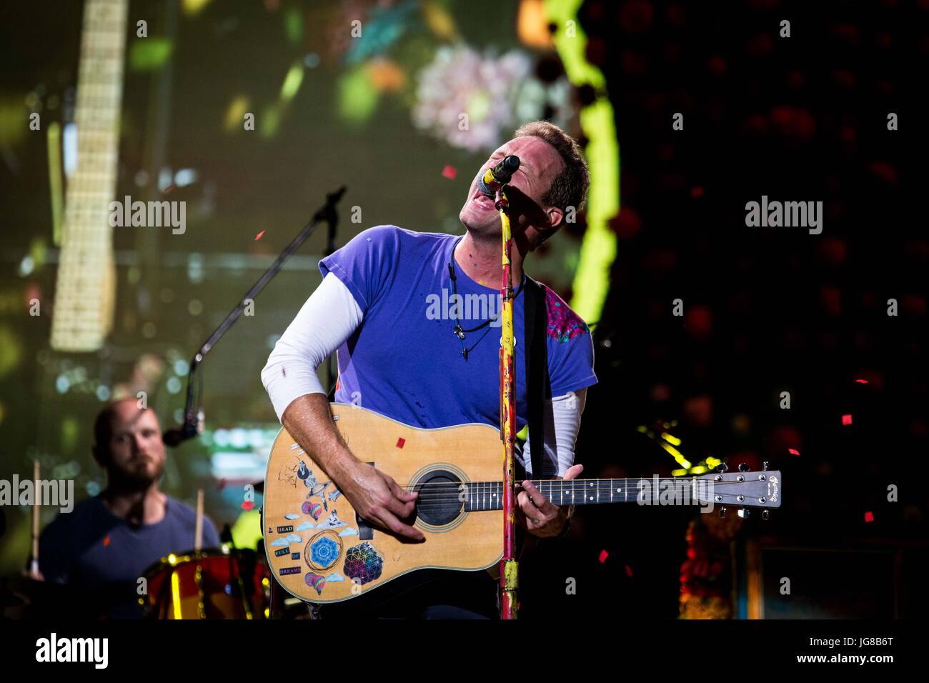 Coldplay a head full of dreams hi-res stock photography and images - Alamy
