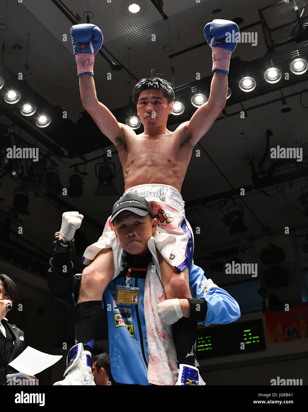 Tokyo, Japan. 13th June, 2017. (T-B) Masayuki Kuroda (JPN), Son Chang ...