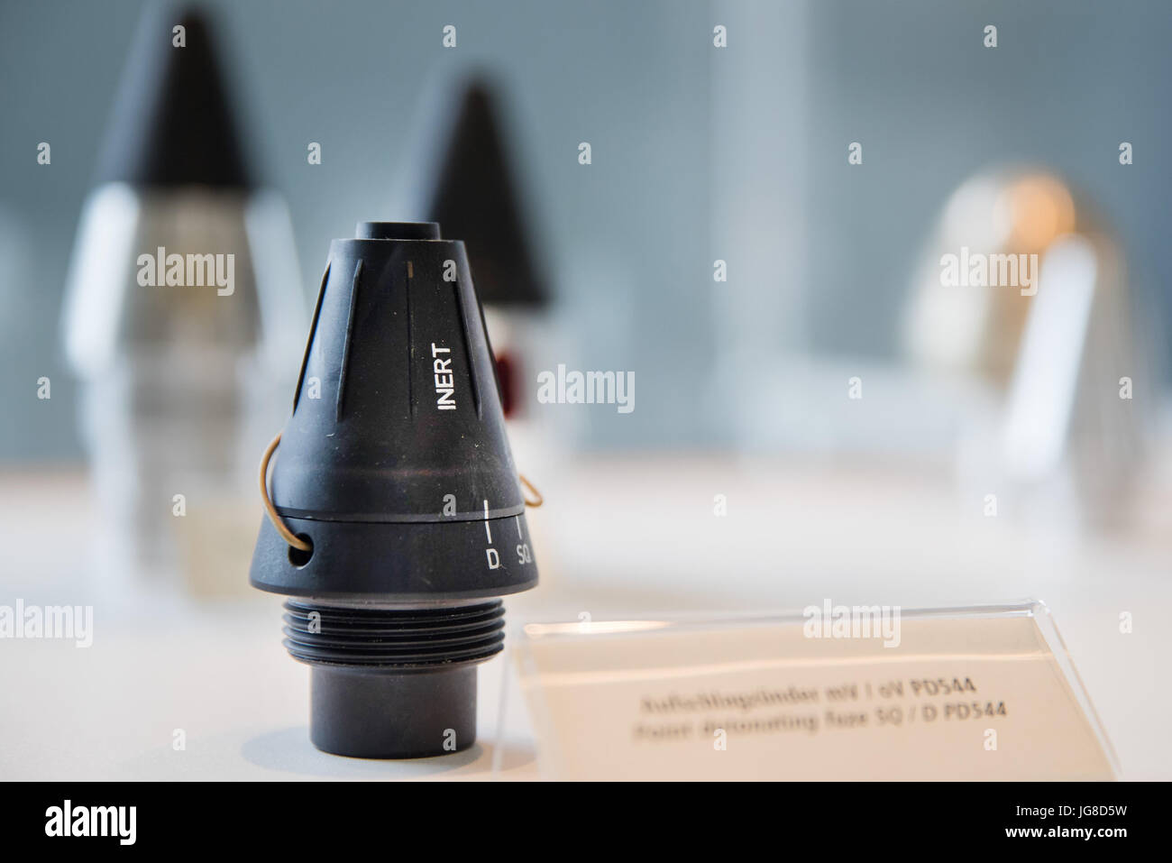 Percussion fuse hi-res stock photography and images - Alamy