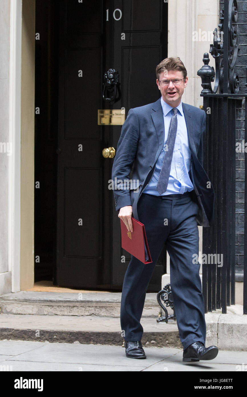 Mp for tunbridge wells greg clark hi-res stock photography and images ...
