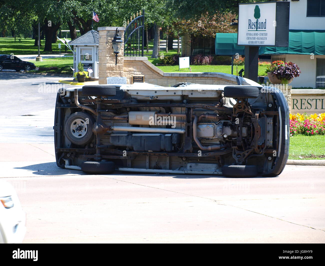 Smashed front end car hi-res stock photography and images - Alamy