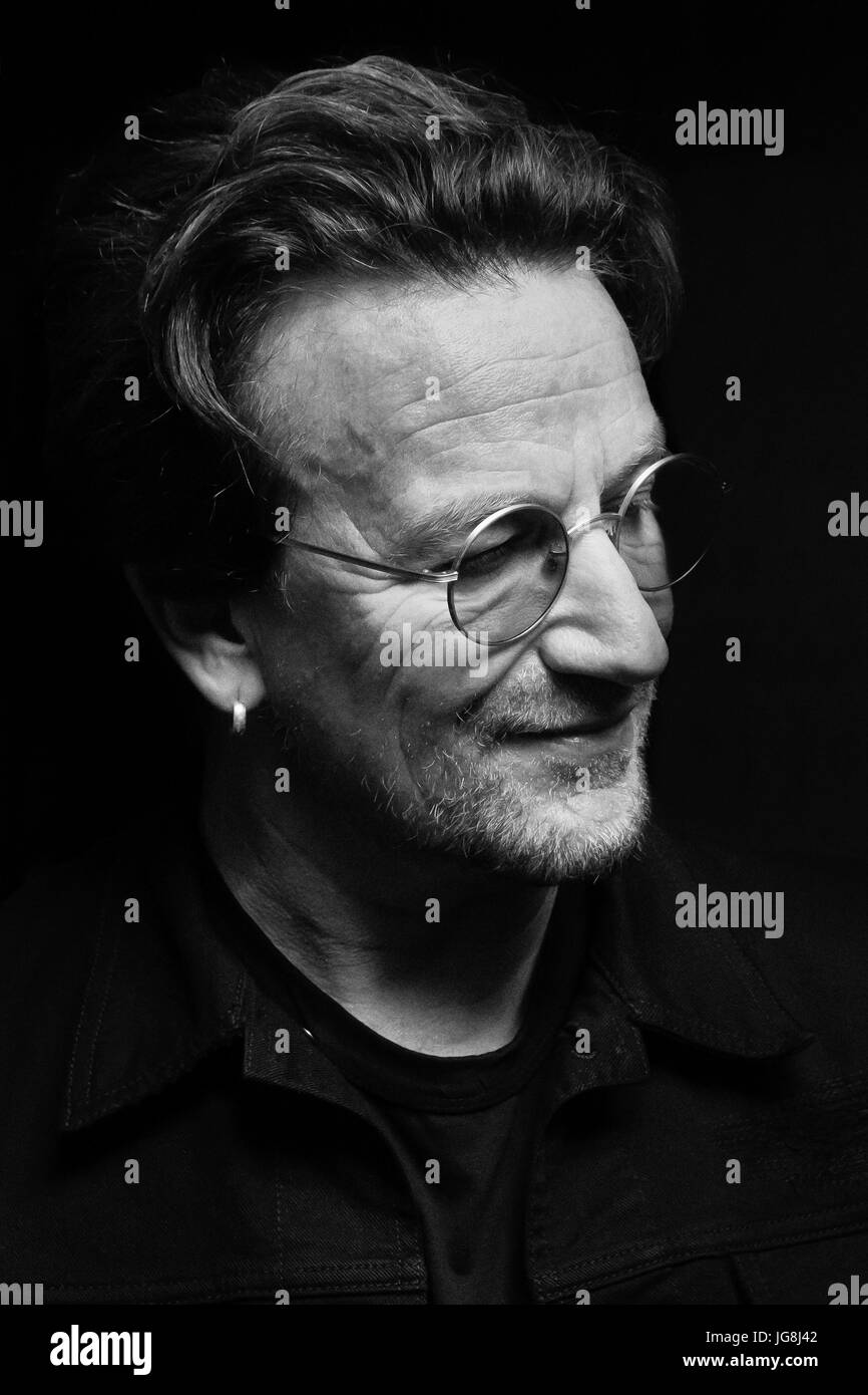 Bono hi-res stock photography and images - Alamy