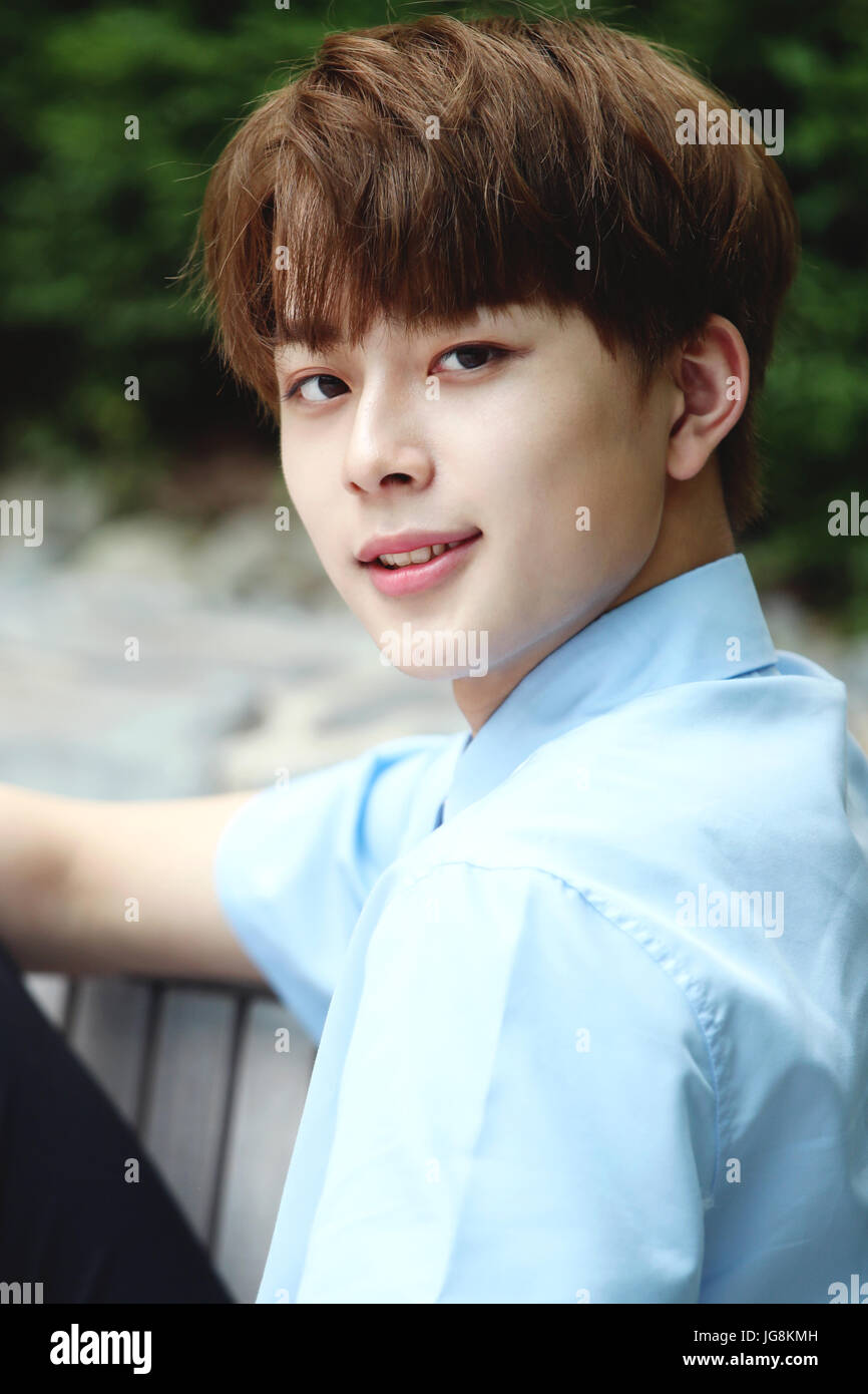 S. Korean actor Yoo Sun-ho South Korean actor Yoo Sun-ho, who appeared ...