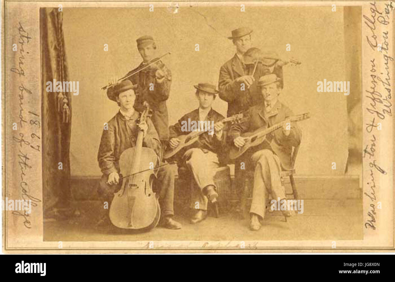 String bands hi-res stock photography and images - Alamy