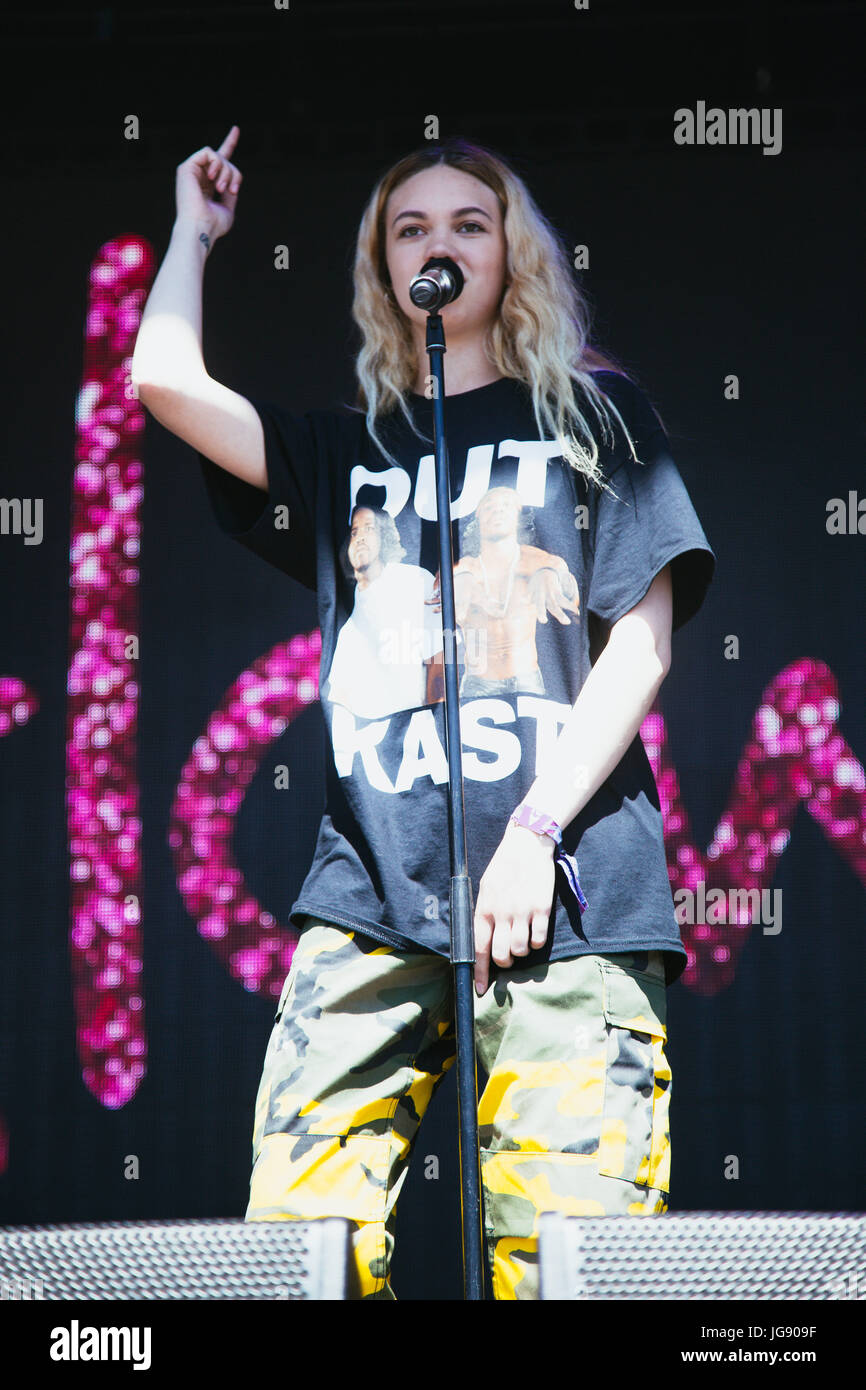 Glowie hi-res stock photography and images - Alamy