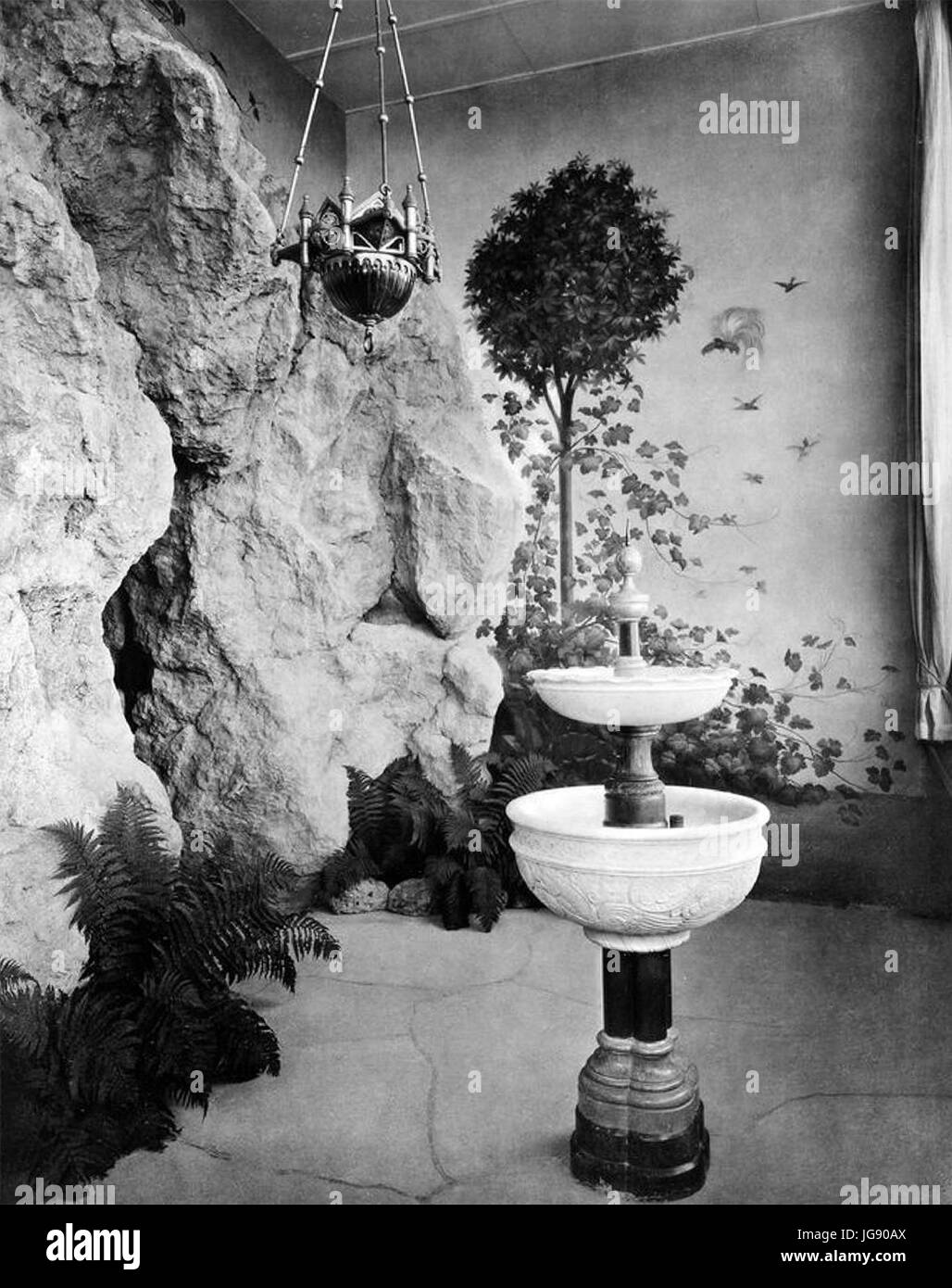 Neuschwanstein, bavaria, germany Black and White Stock Photos & Images ...