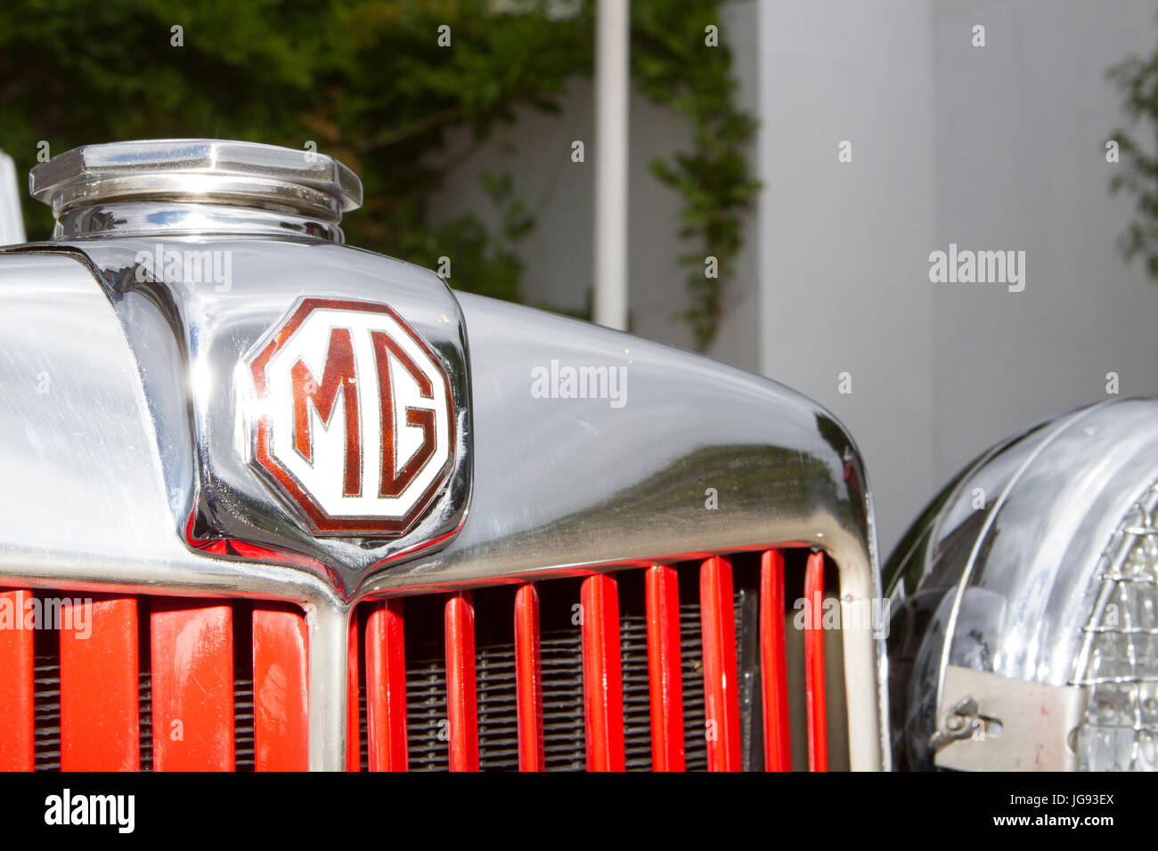 Vintage Classic Car Radiator Grill Stock Photos & Vintage Classic Car ...