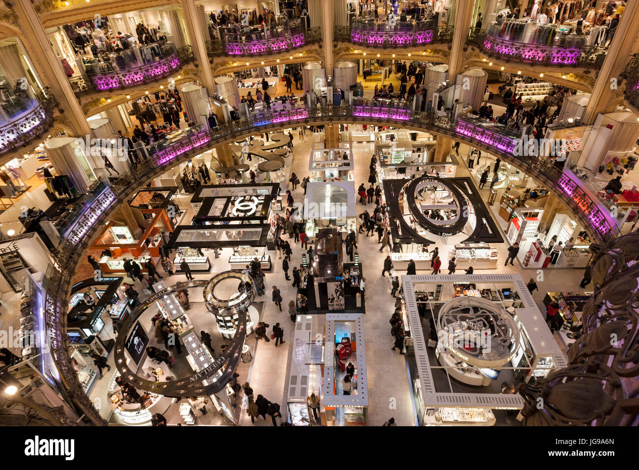 Haussmann georges chedanne and ferdinand chanut hi-res stock ...