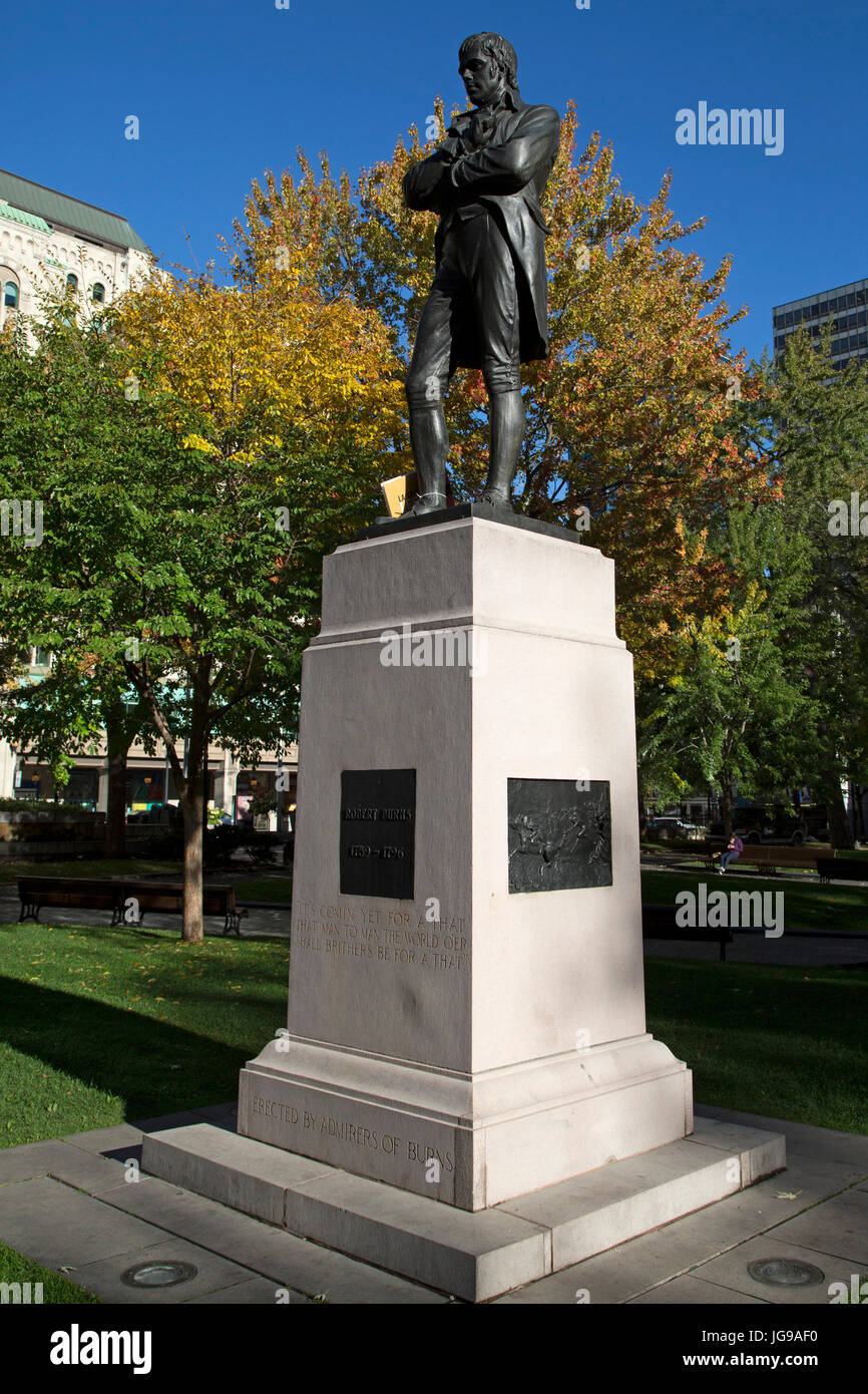 Robert burns statue canada hi-res stock photography and images - Alamy