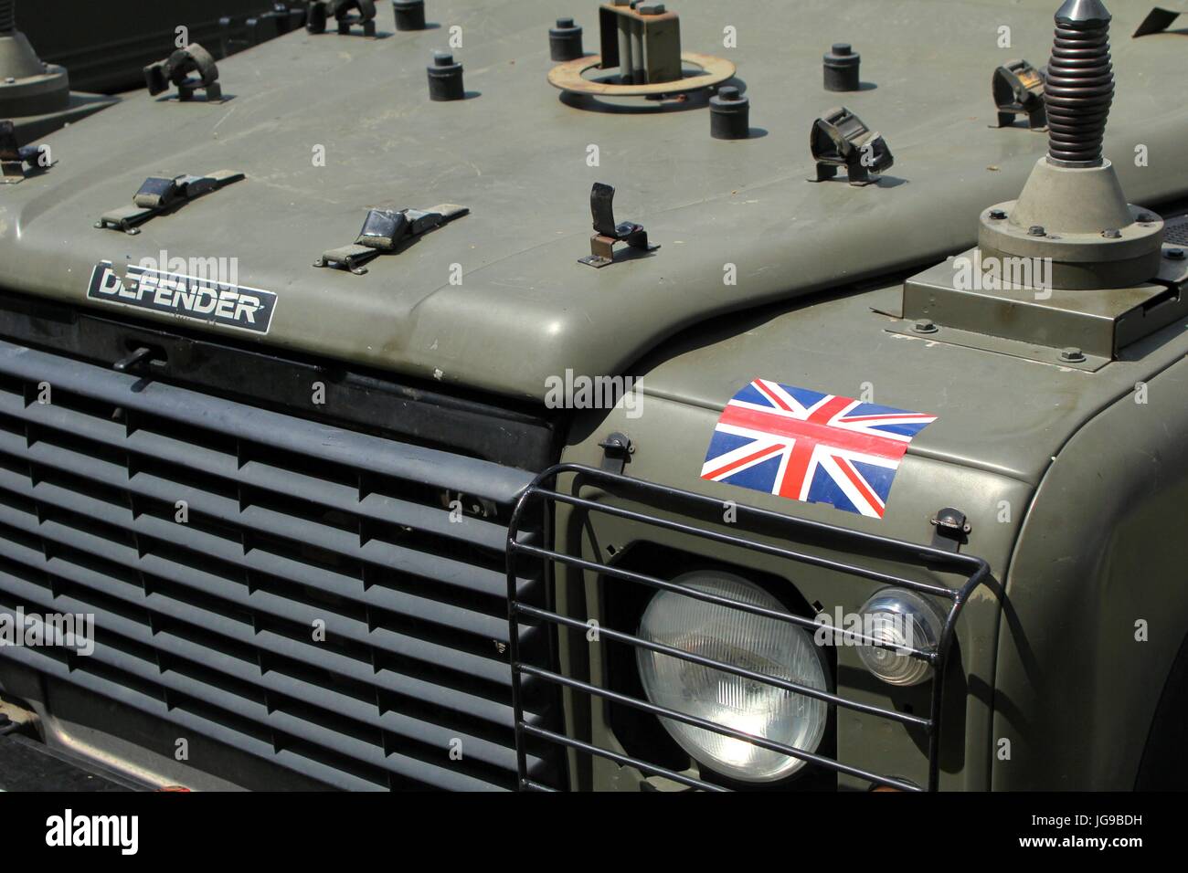 British army landrover hi-res stock photography and images - Alamy