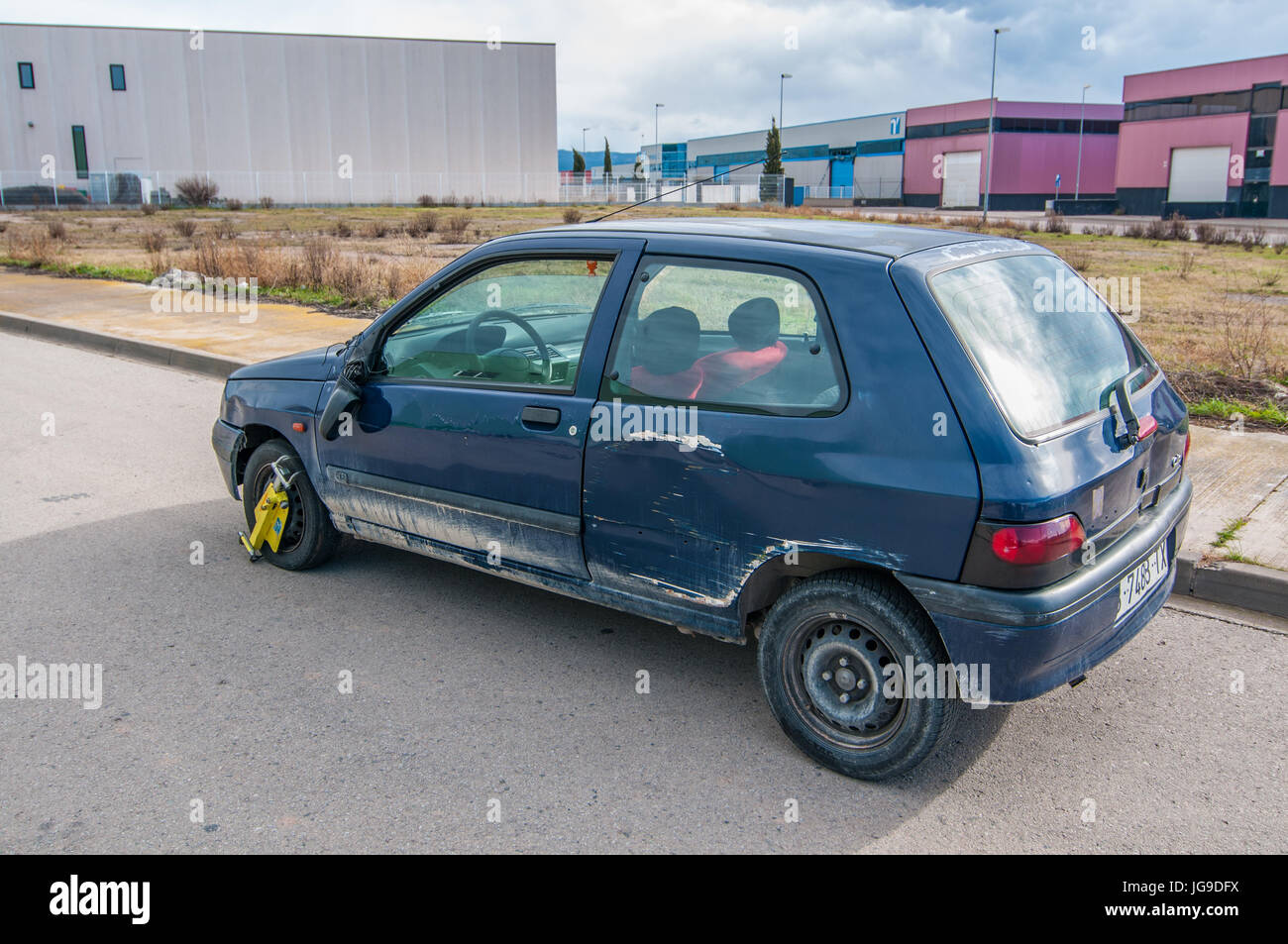 Car clamp hi-res stock photography and images - Alamy