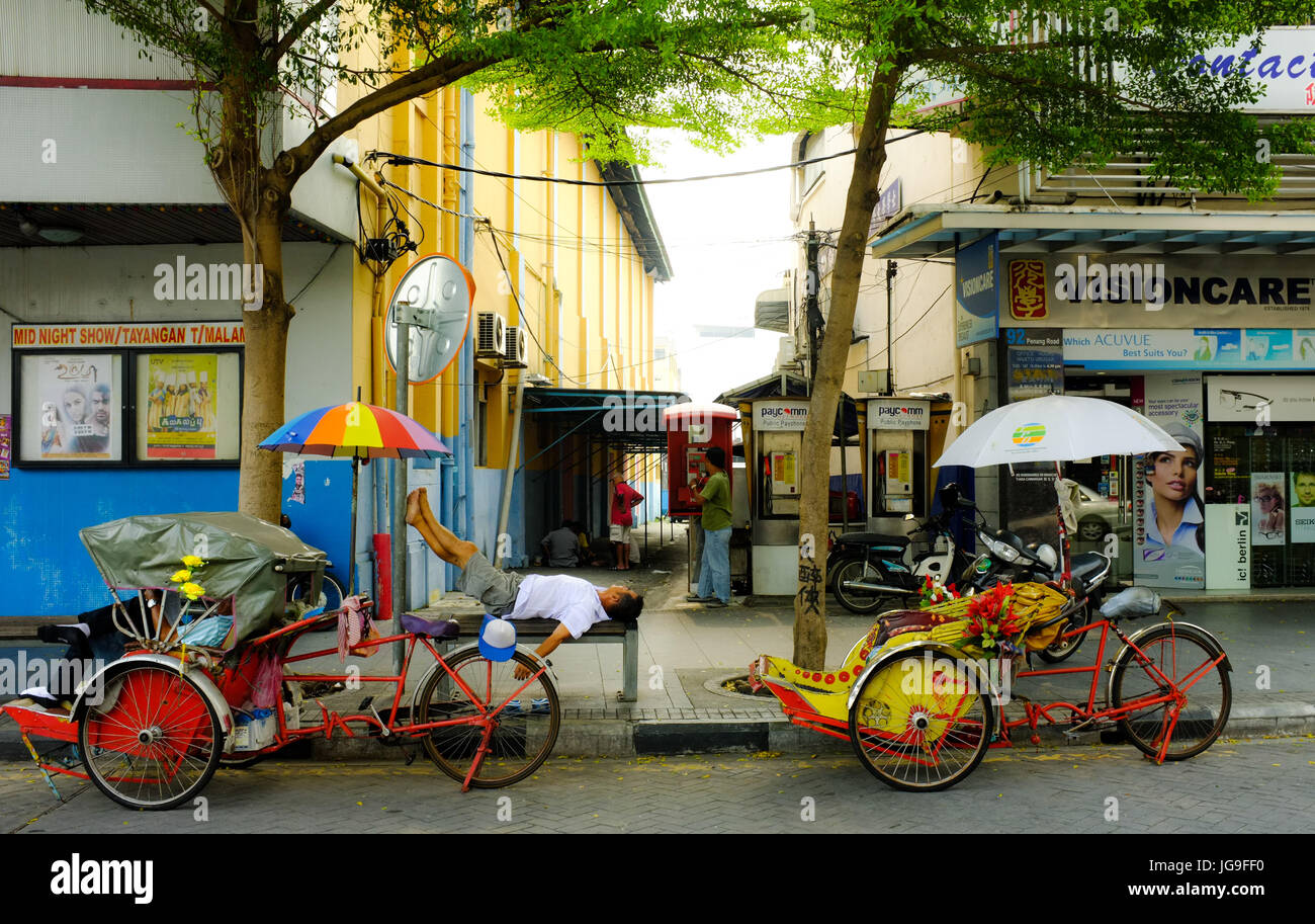 Sleeping cyclo rider hi-res stock photography and images - Alamy