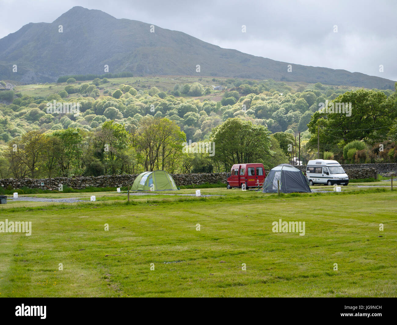 Camping wales hi-res stock photography and images - Alamy