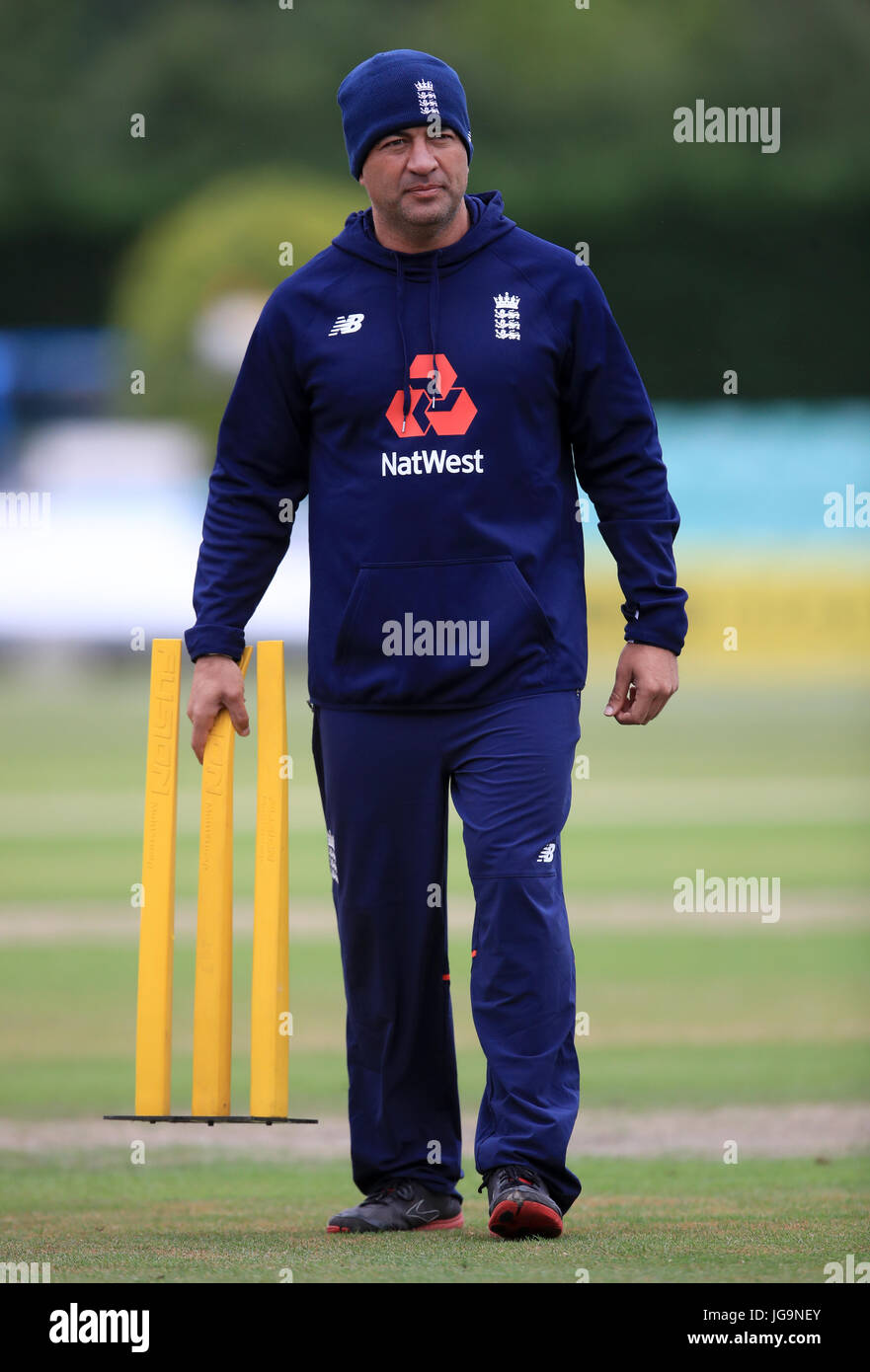England coach Adam Hollioake Stock Photo - Alamy