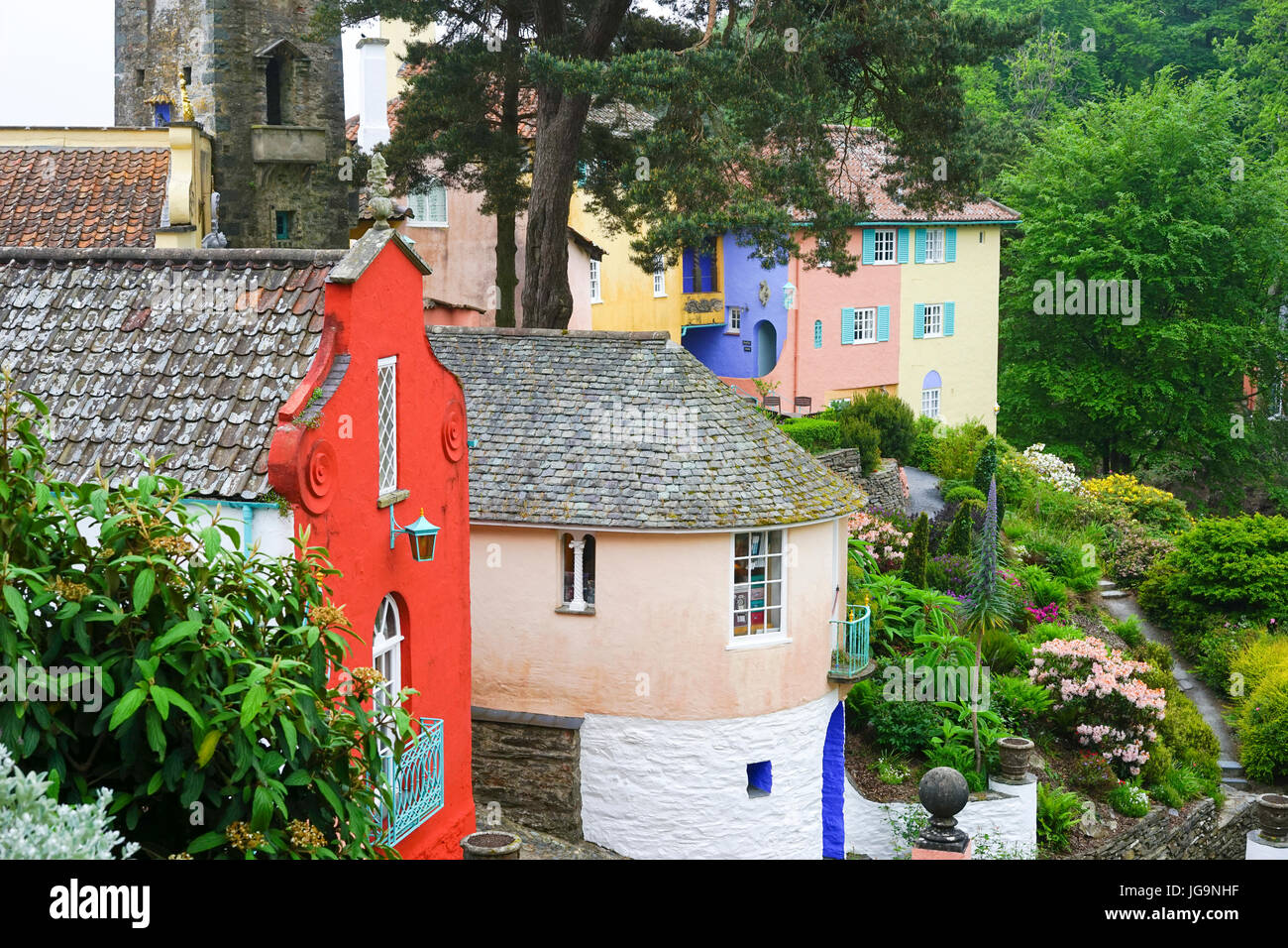 Italian village wales hi-res stock photography and images - Alamy