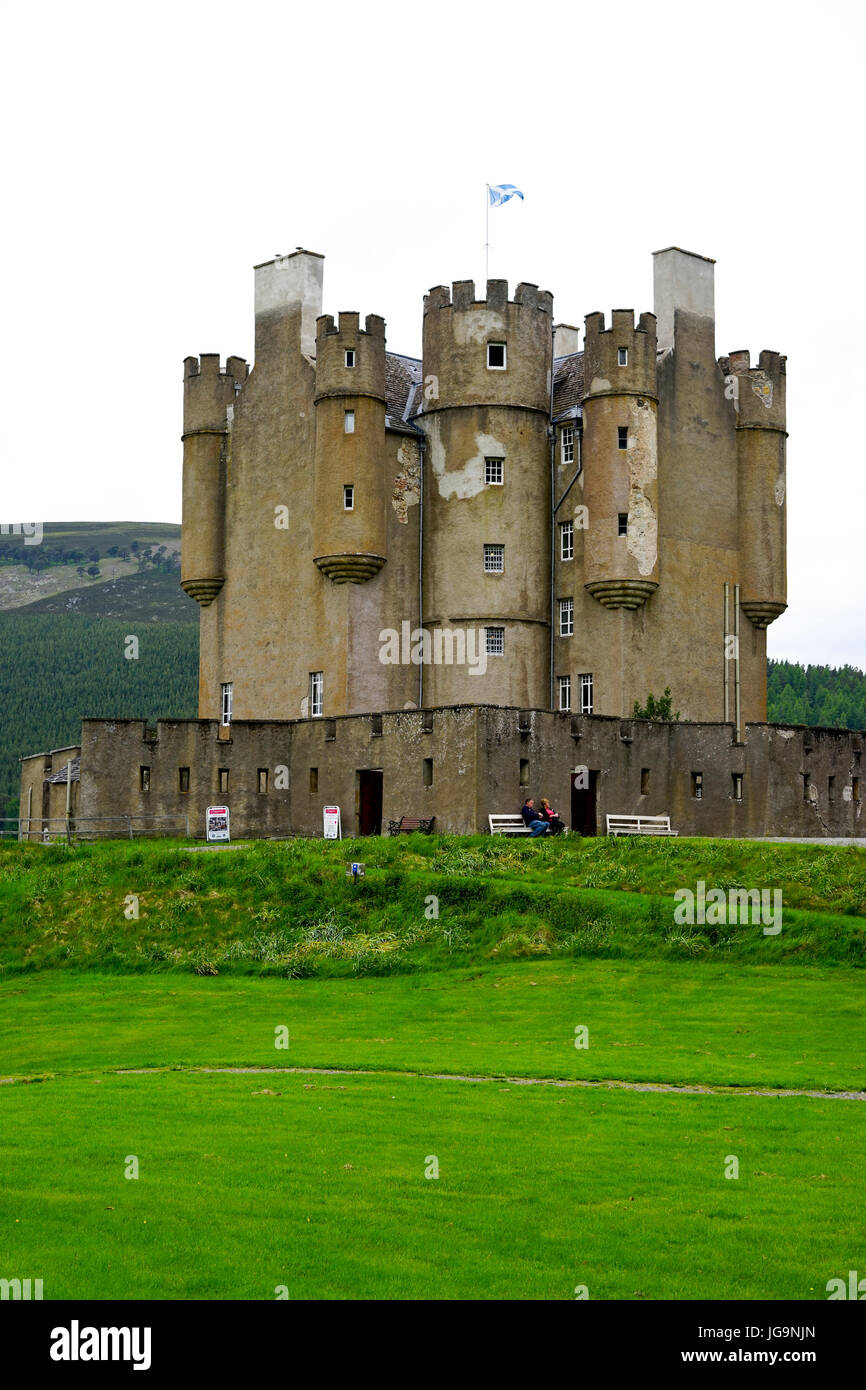 Distant view of Breamar Castle, Breamar, Scotland, UK Stock Photo - Alamy