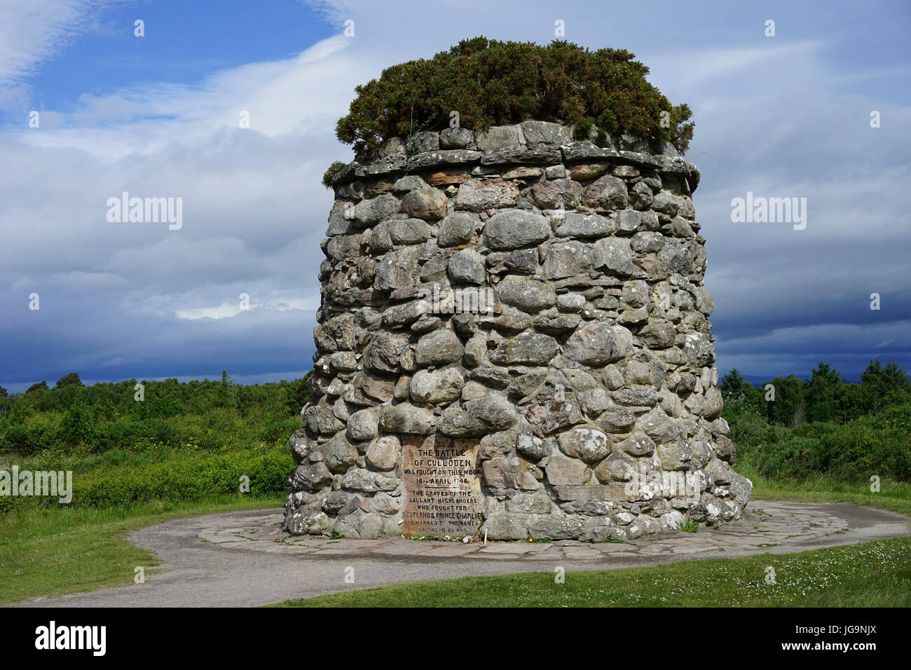 Culloden battlefield memorial cairn hi-res stock photography and images ...