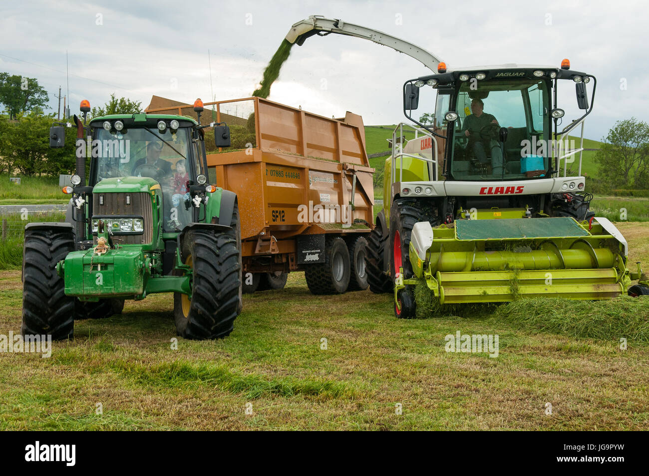 Silage lifting with John Deere tractor and CLAAS Chopper, South west ...