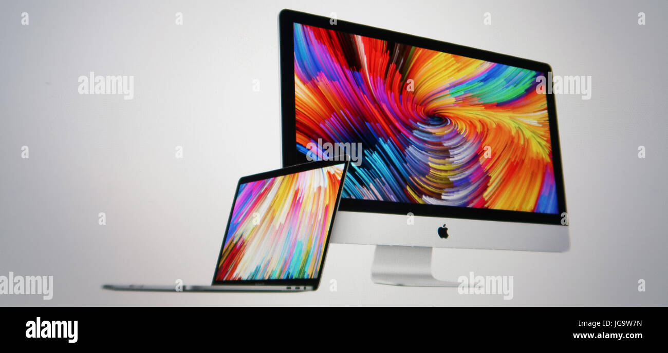 Apple computers hi-res stock photography and images - Alamy