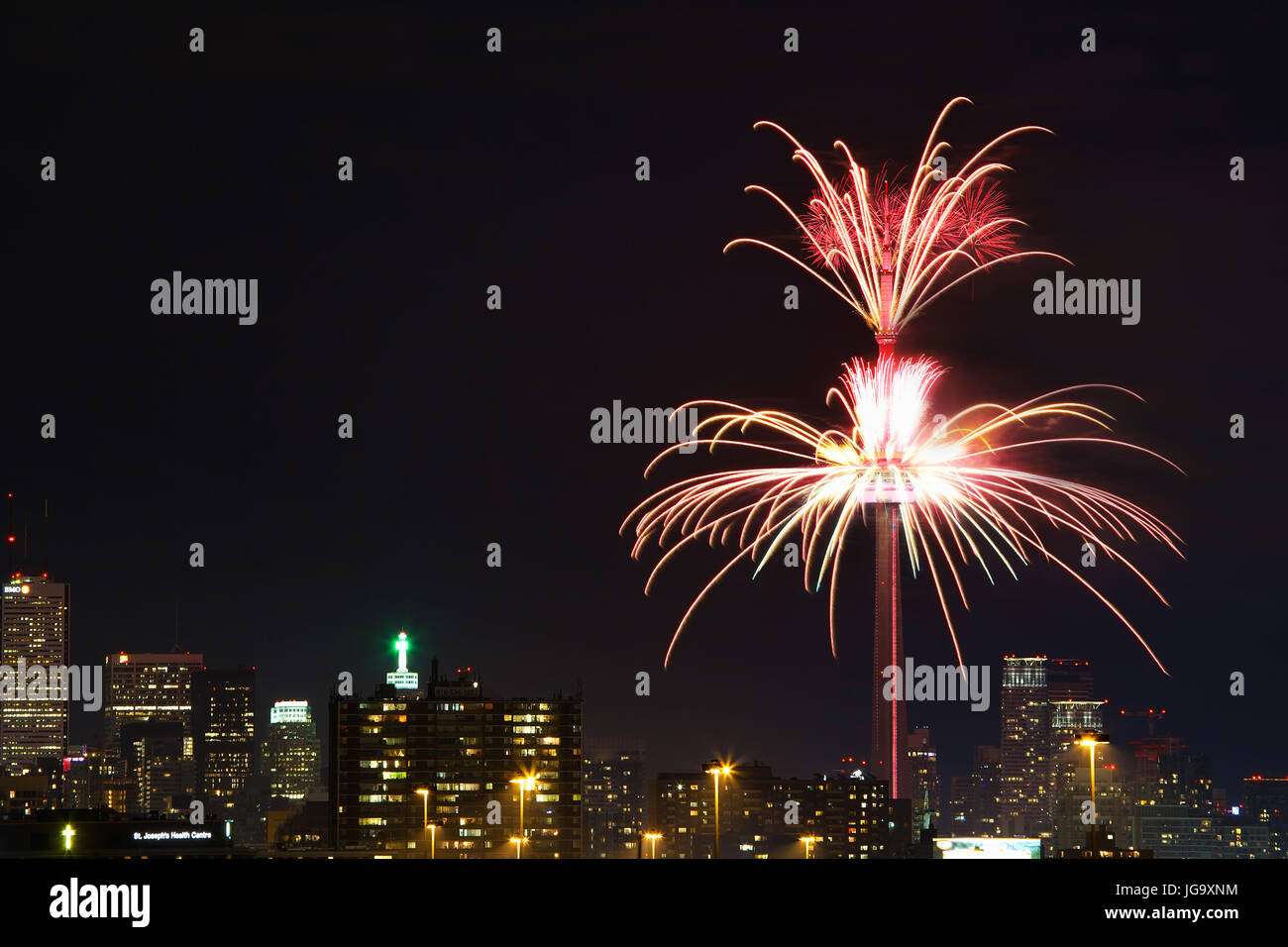 Tall fireworks hi-res stock photography and images - Alamy