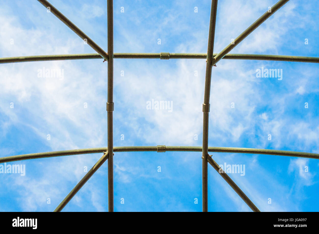 Trellis framework hi-res stock photography and images - Alamy