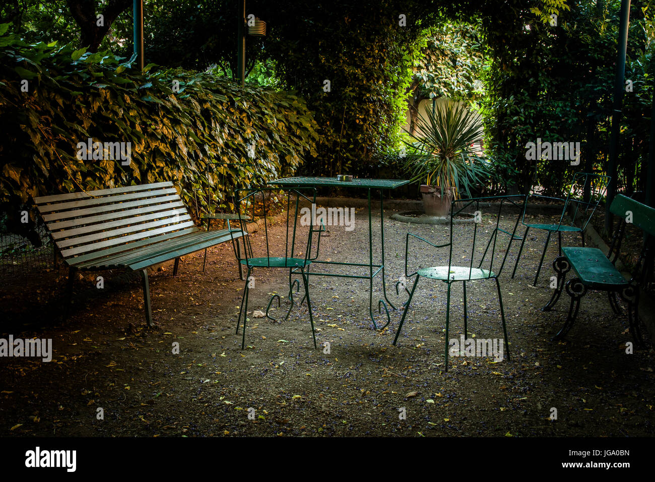 Secluded sitting area Stock Photo - Alamy
