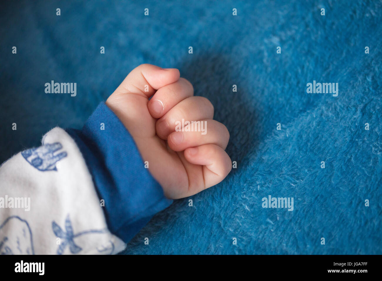 Close-up, cropped image hand of sleeping toddler Stock Photo - Alamy