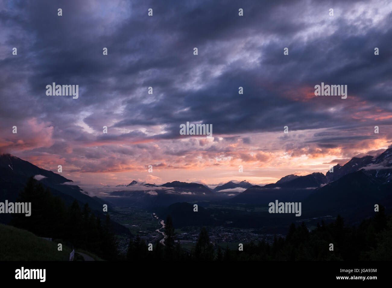 Twilight colours hi-res stock photography and images - Alamy