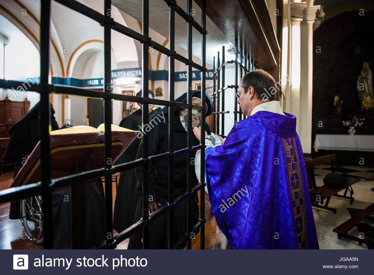 Nuns Convent Stock Photos & Nuns Convent Stock Images - Alamy