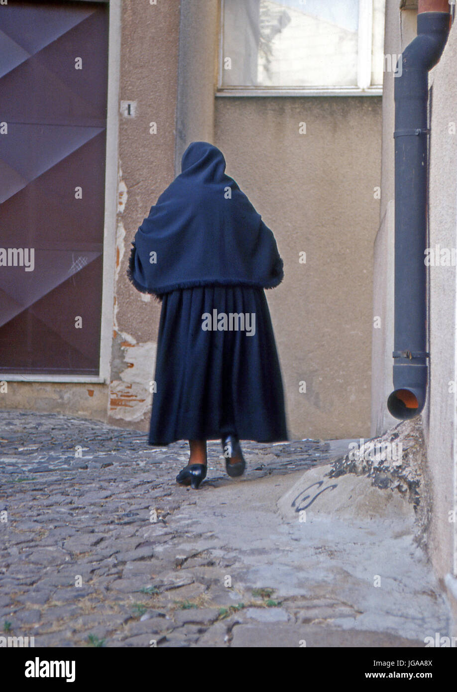 Osilo dress hi-res stock photography and images - Alamy