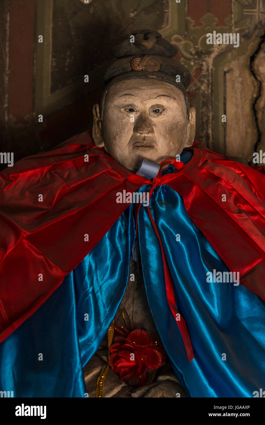 Dressed up terracotta statue, Shuanglin Temple, Buddhist temple founded ...
