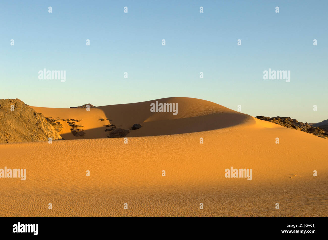 Akakus, Sahara desert, Fezzan, Libya Stock Photo - Alamy