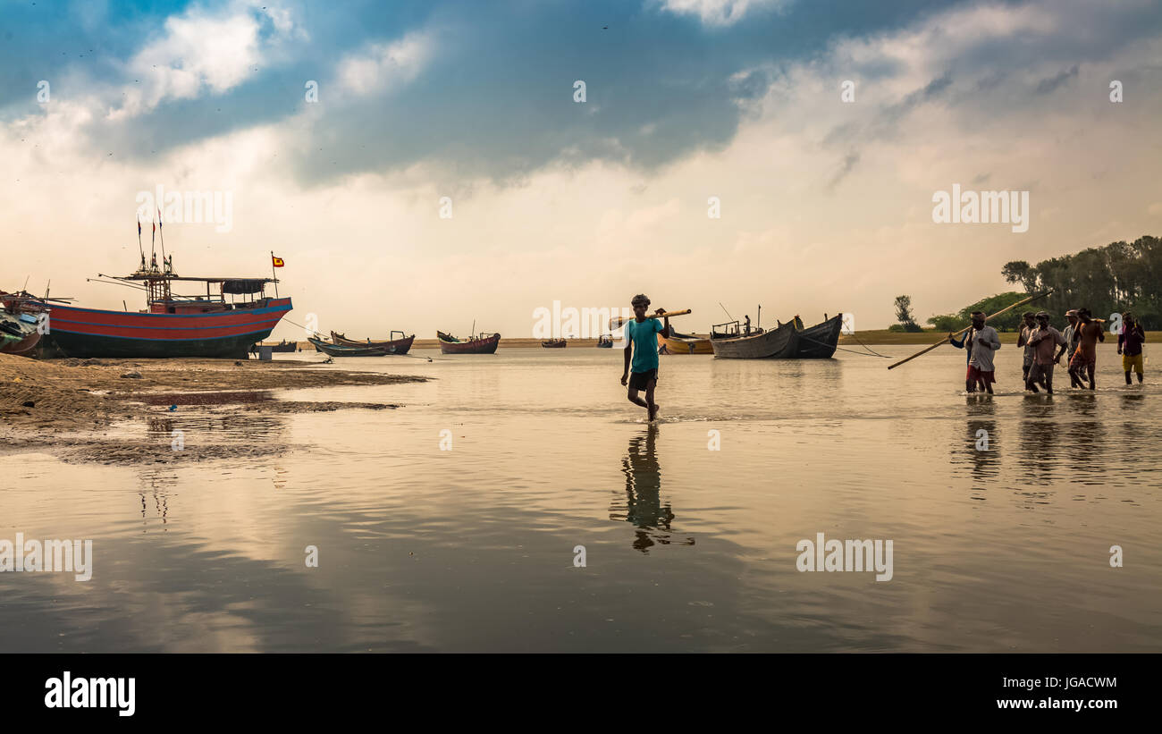 Talsari sea beach hi-res stock photography and images - Alamy