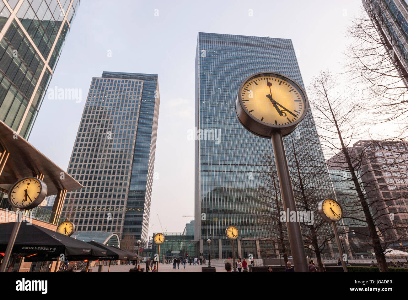 Six Public Clocks, One Canada Square, Canary Wharf, business district ...