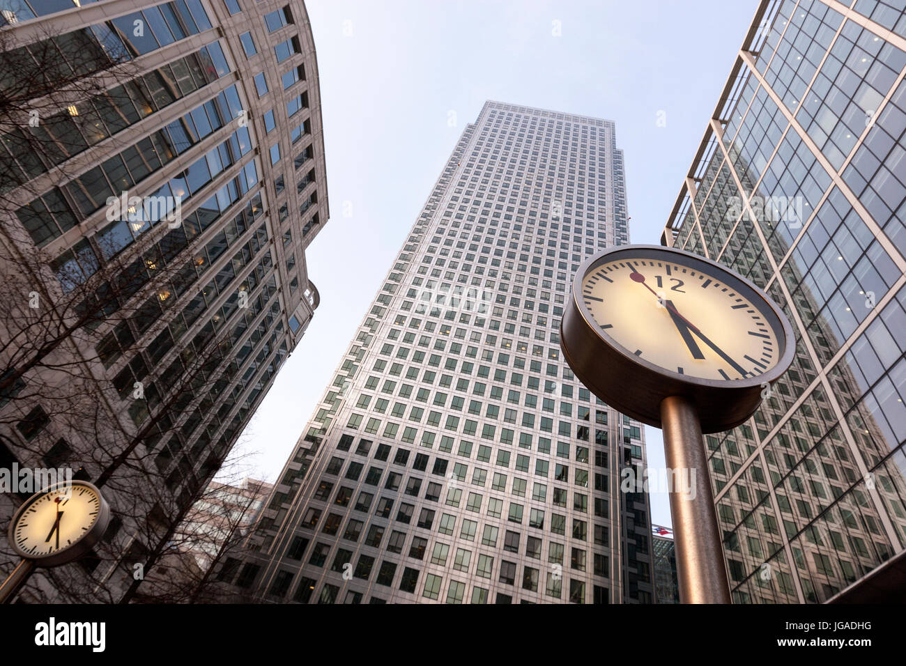 Six Public Clocks, One Canada Square, Canary Wharf, business district ...