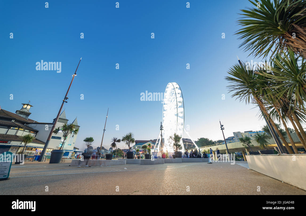 Bournemouth seafront at night on a warm summer's evening Stock Photo ...