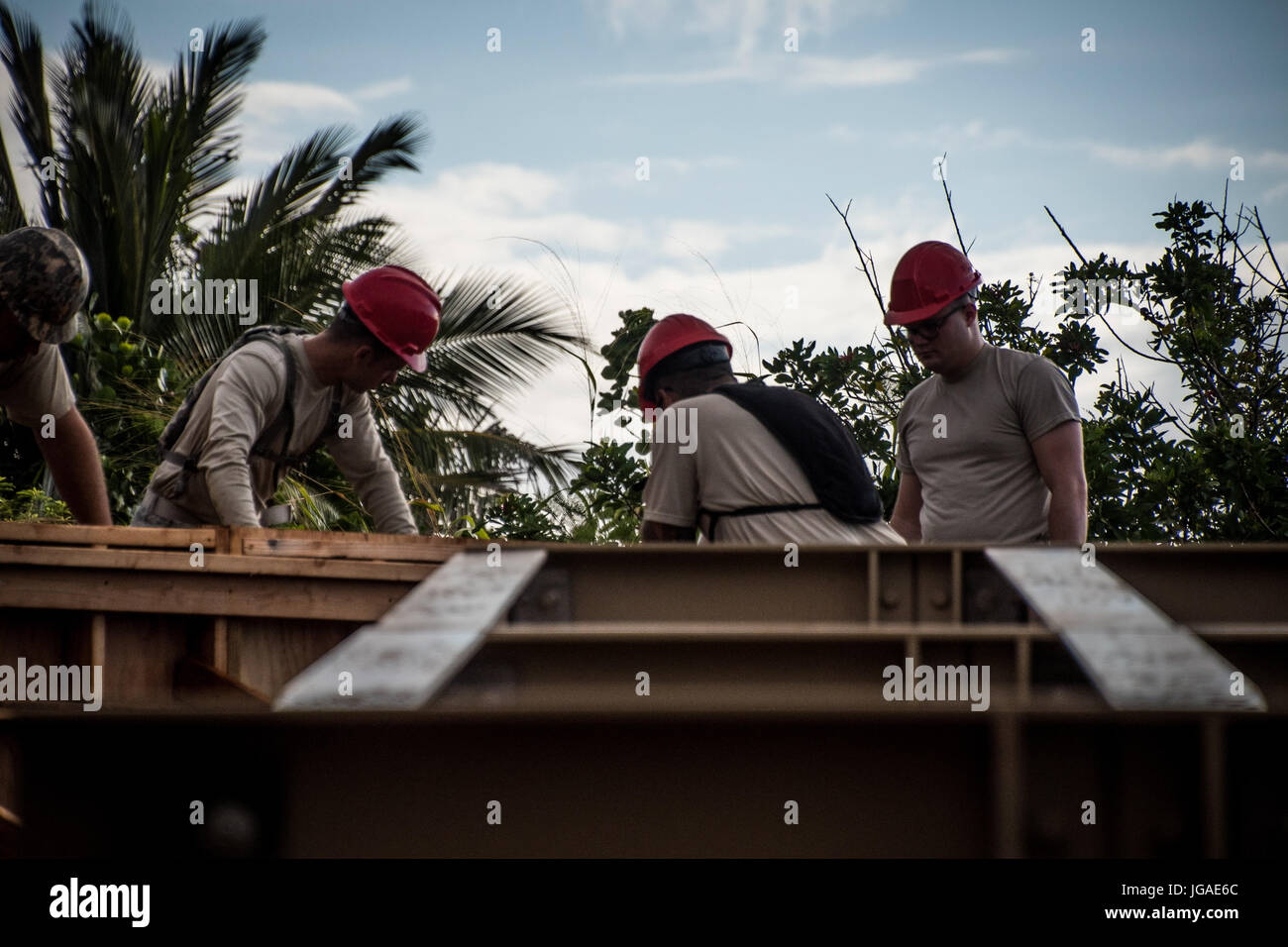 Ohio Air National Guard members from the 200th RED HORSE Squadron (RHS ...