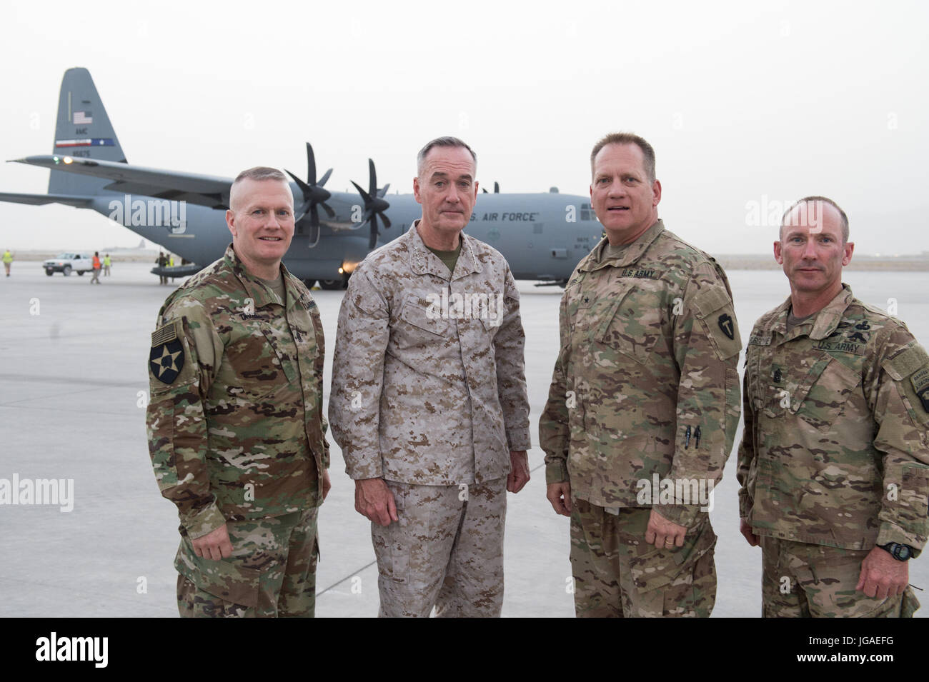 U.S. Army Command Sgt. Maj. John W. Troxell, Senior Enlisted Advisor to ...