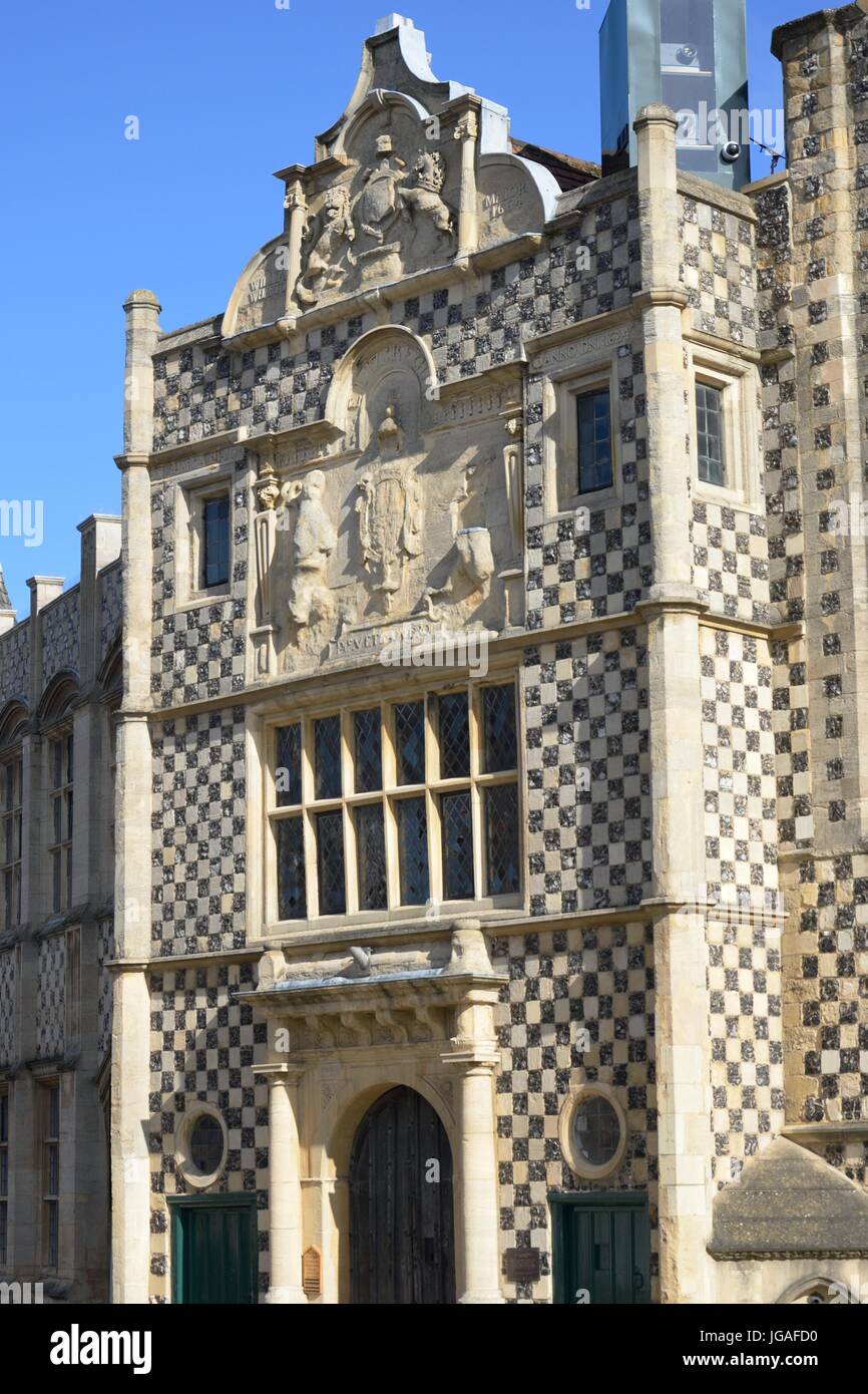 Medieval guildhall hi-res stock photography and images - Alamy