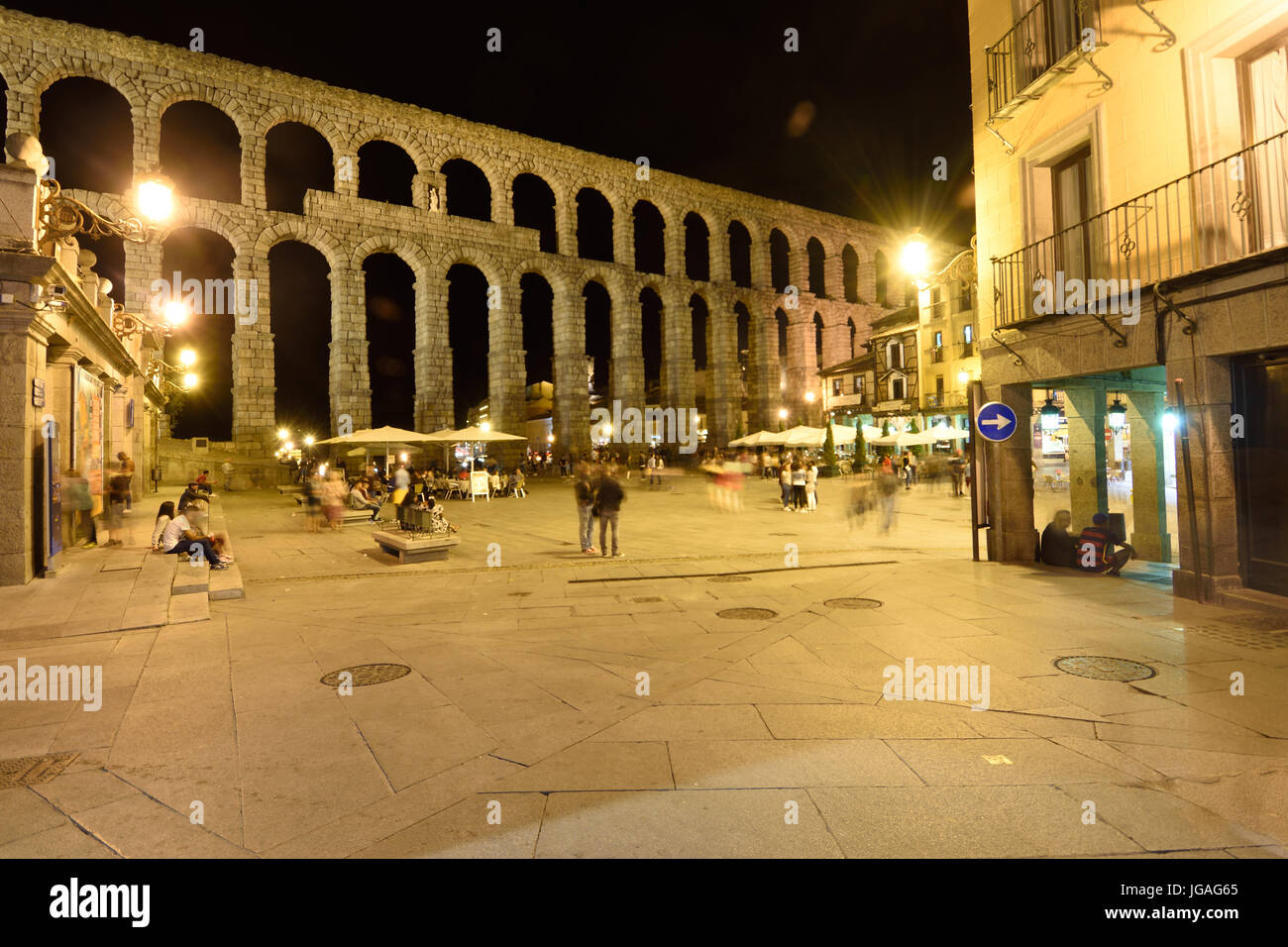Night in the Roman aqueduct of Segovia, Castilla-Leon,Spain Stock Photo ...