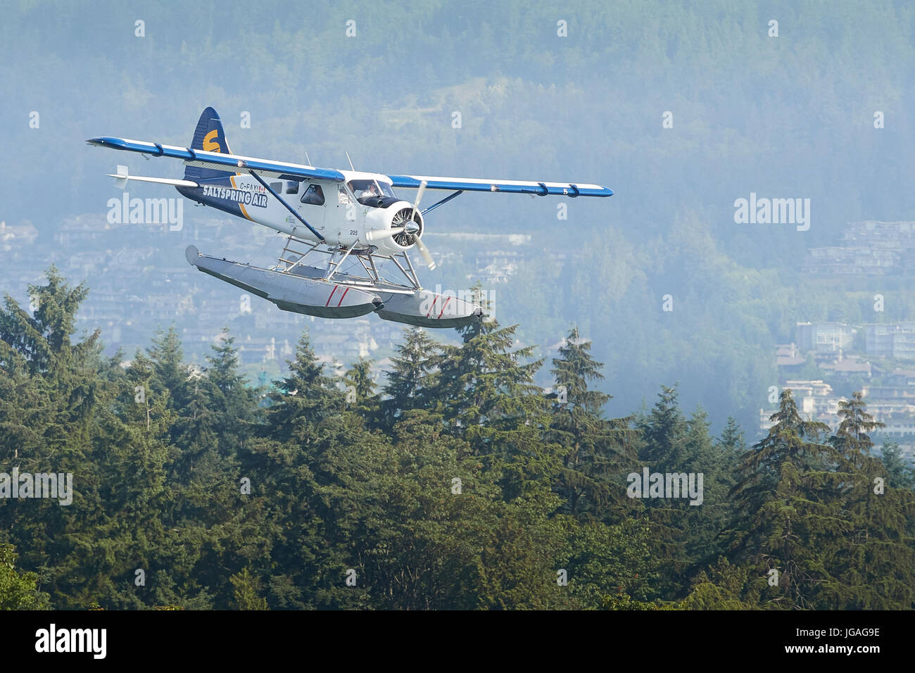 A Classic Harbour Air Seaplanes de Havilland DHC-2 Beaver Making Its ...