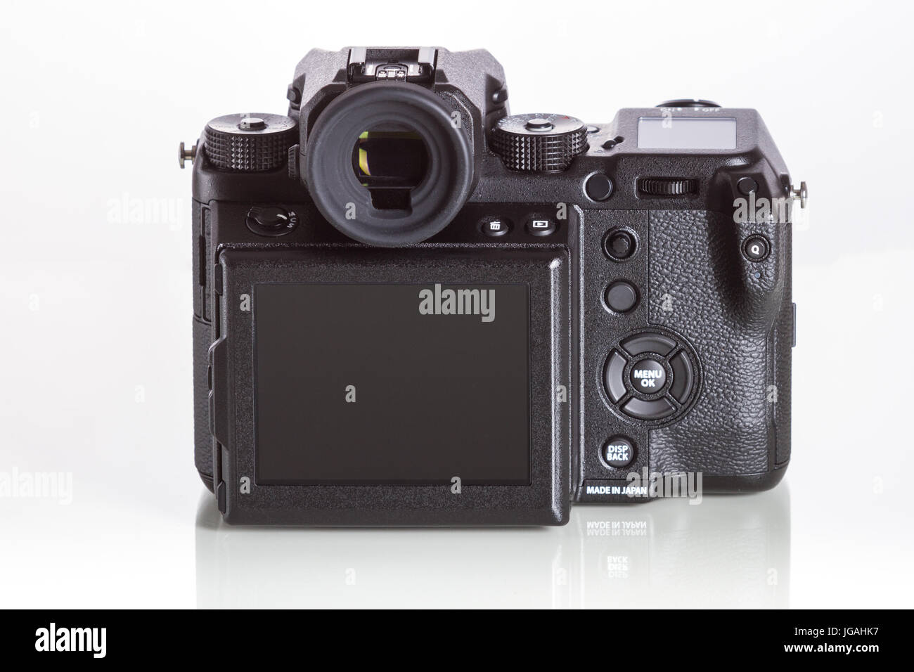 Fujifilm GFX 50S, 51 megapixels, medium format sensor digital camera ...