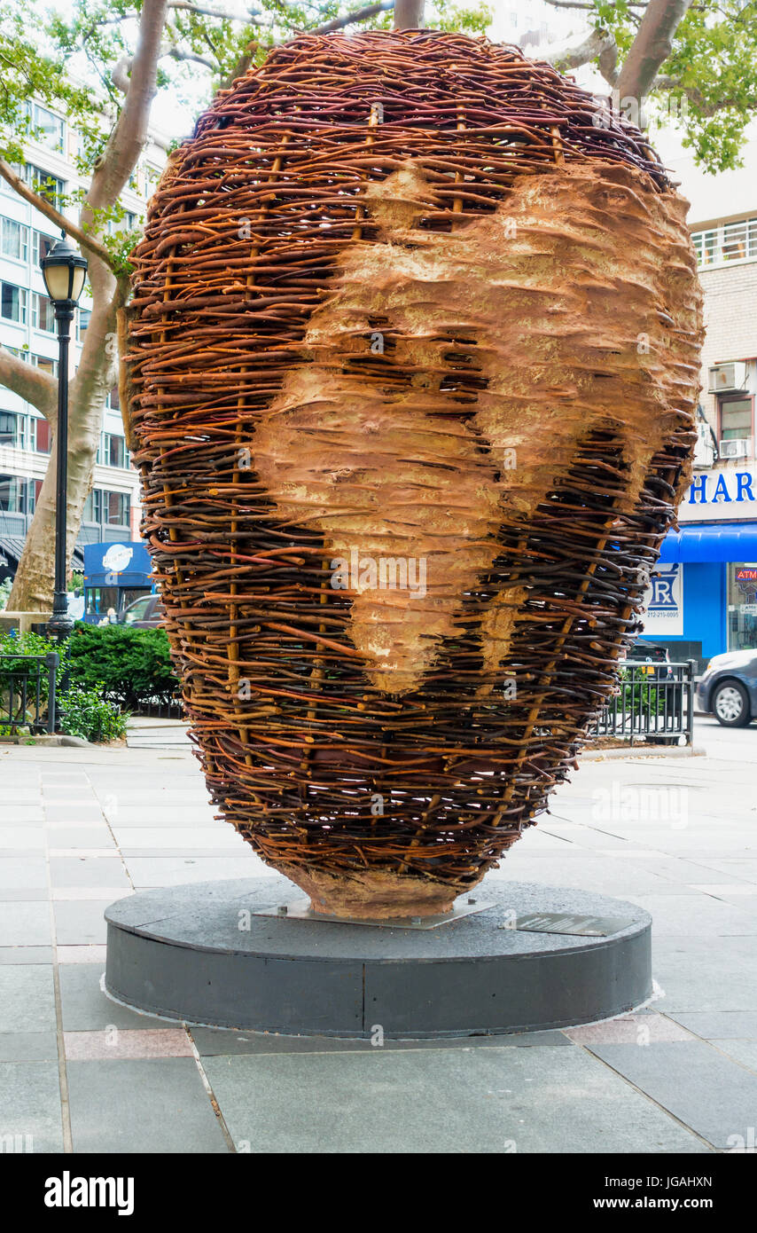 World globe sculpture hi-res stock photography and images - Alamy