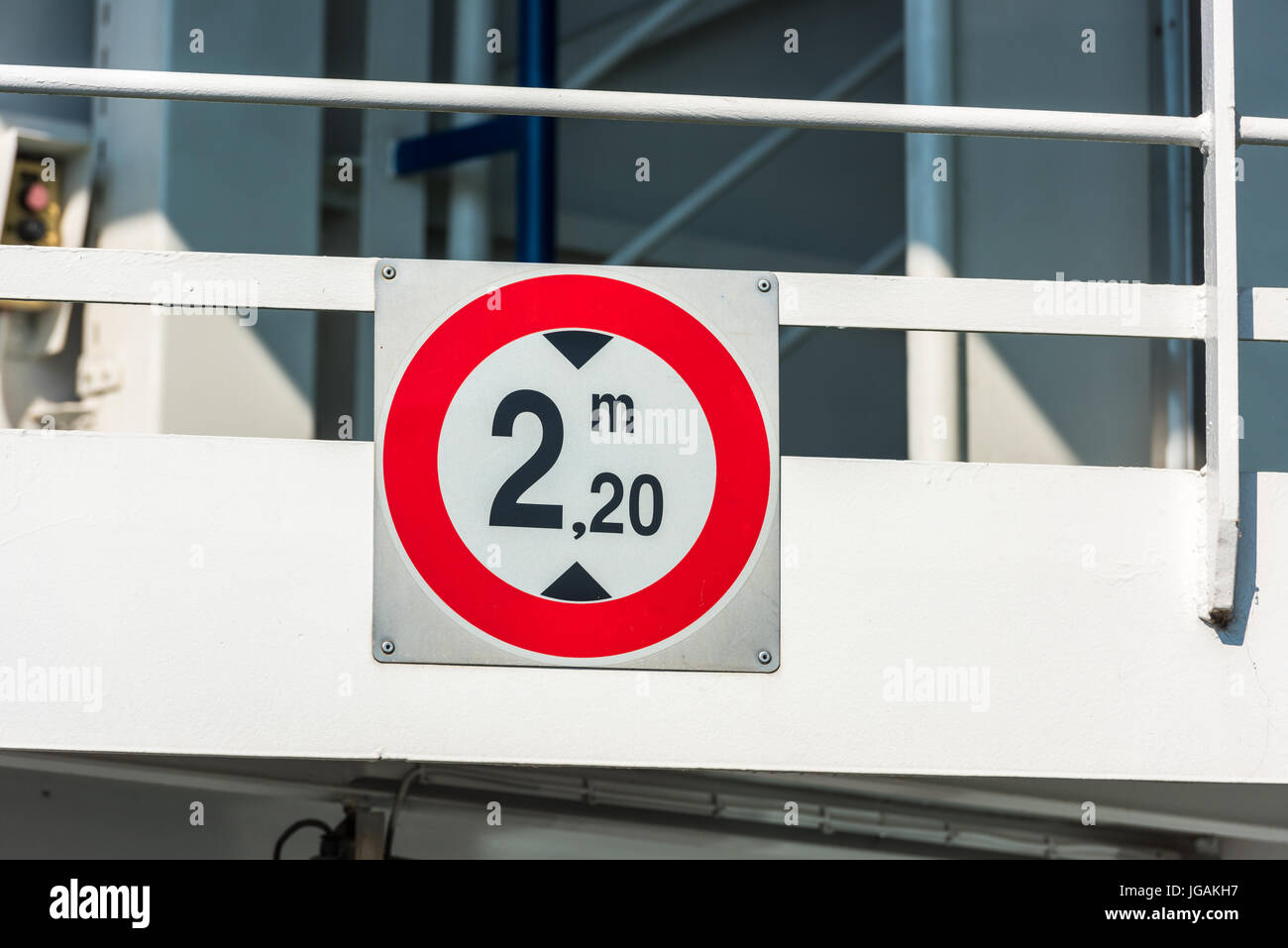 Height Limit Sign Stock Photos & Height Limit Sign Stock Images - Alamy