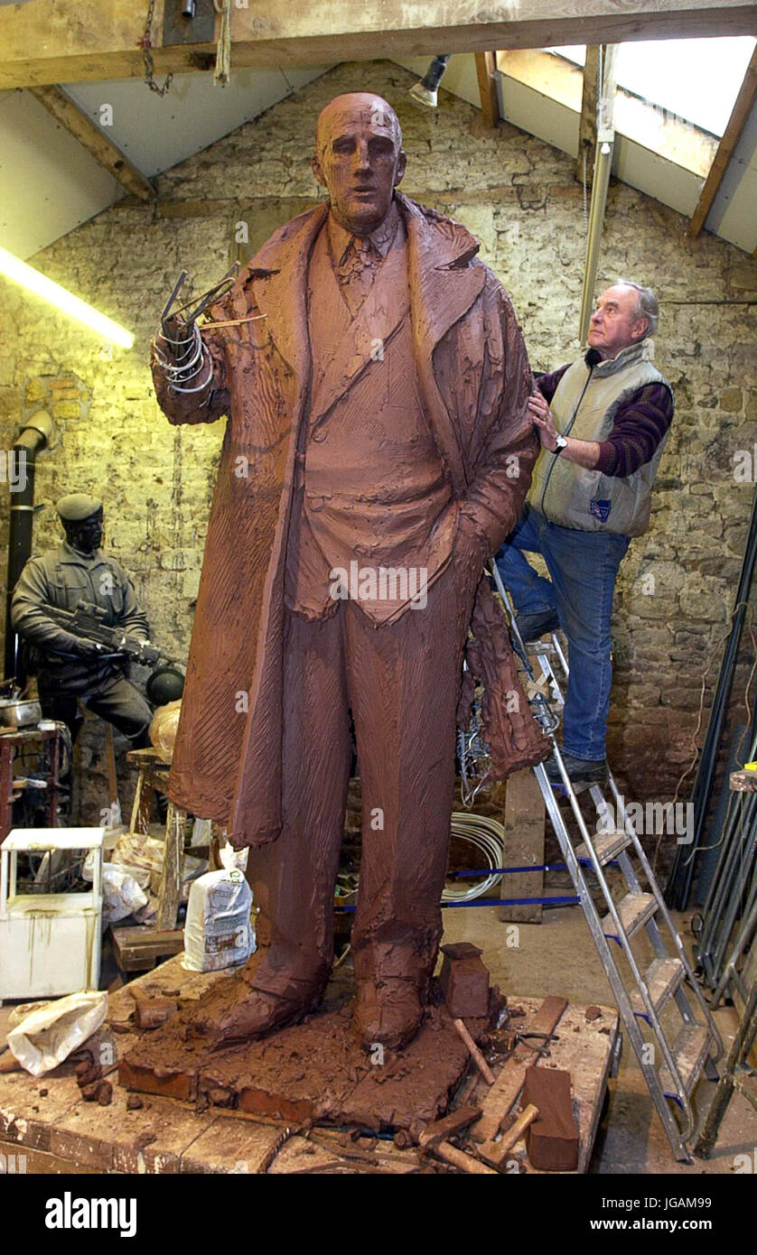 James butler sculptor hi-res stock photography and images - Alamy