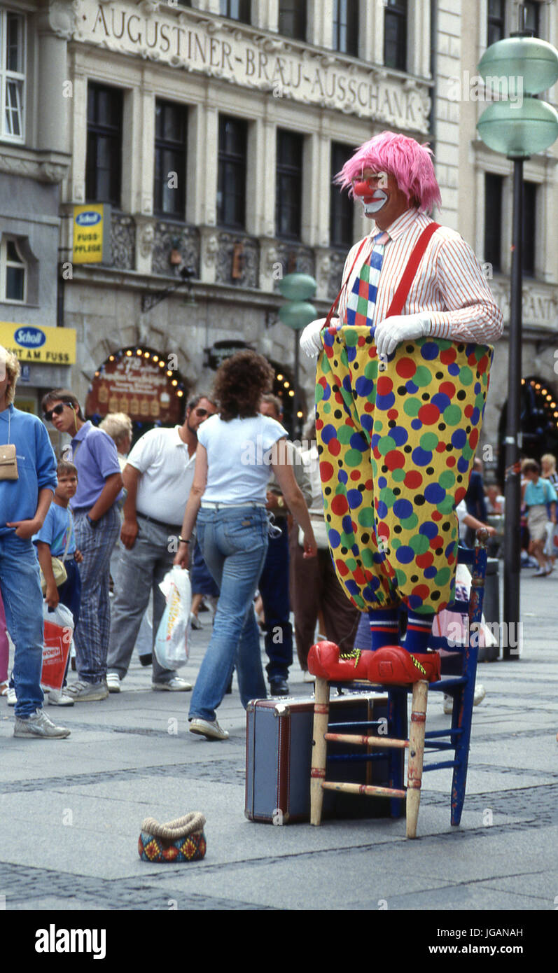 Clown colors hi-res stock photography and images - Alamy