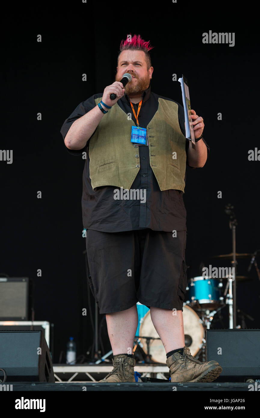 Scottish radio hi-res stock photography and images - Alamy