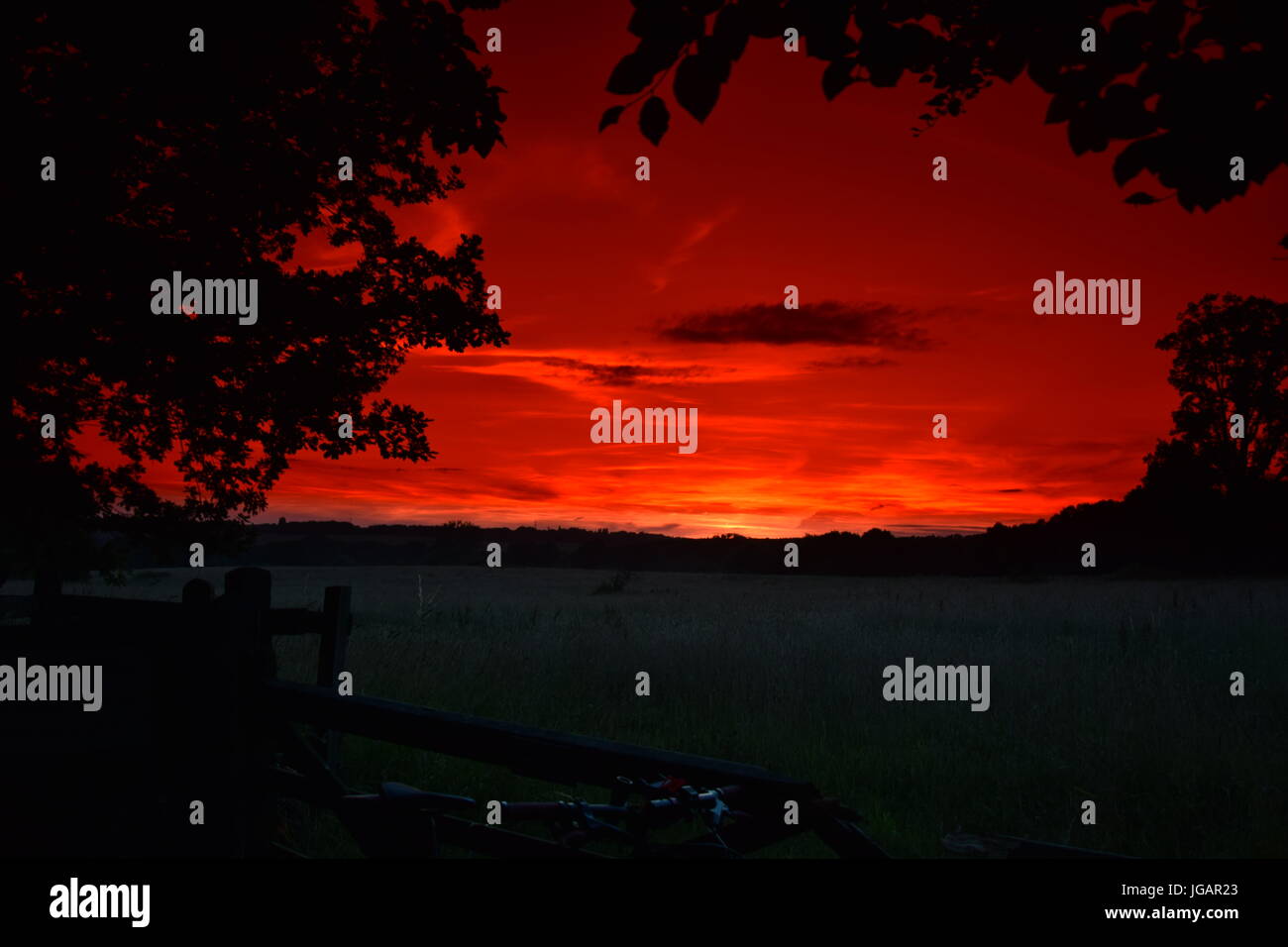 Firesky sunset hi-res stock photography and images - Alamy