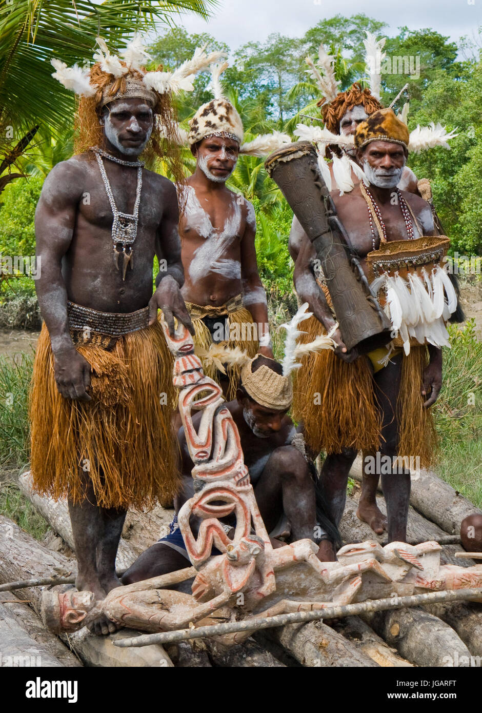 Irian jaya asmat woman papua hi-res stock photography and images - Alamy