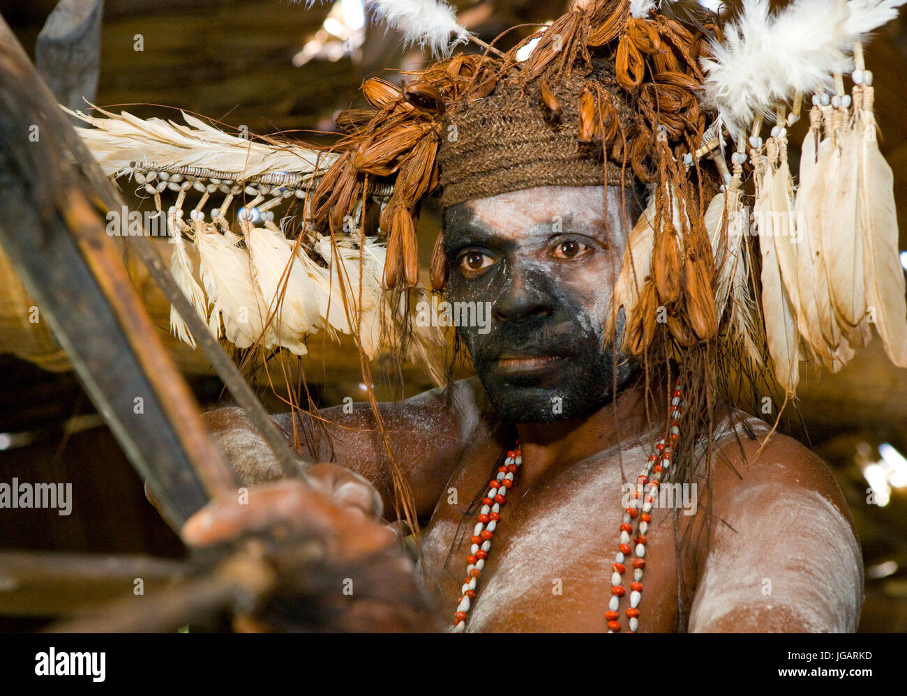Irian jaya asmat woman papua hi-res stock photography and images - Alamy